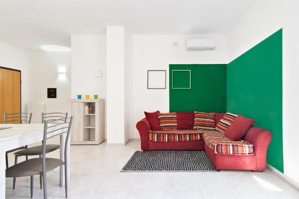 LuEDa House - Trasfertisti e Turisti, Surbo (updated prices 2025)