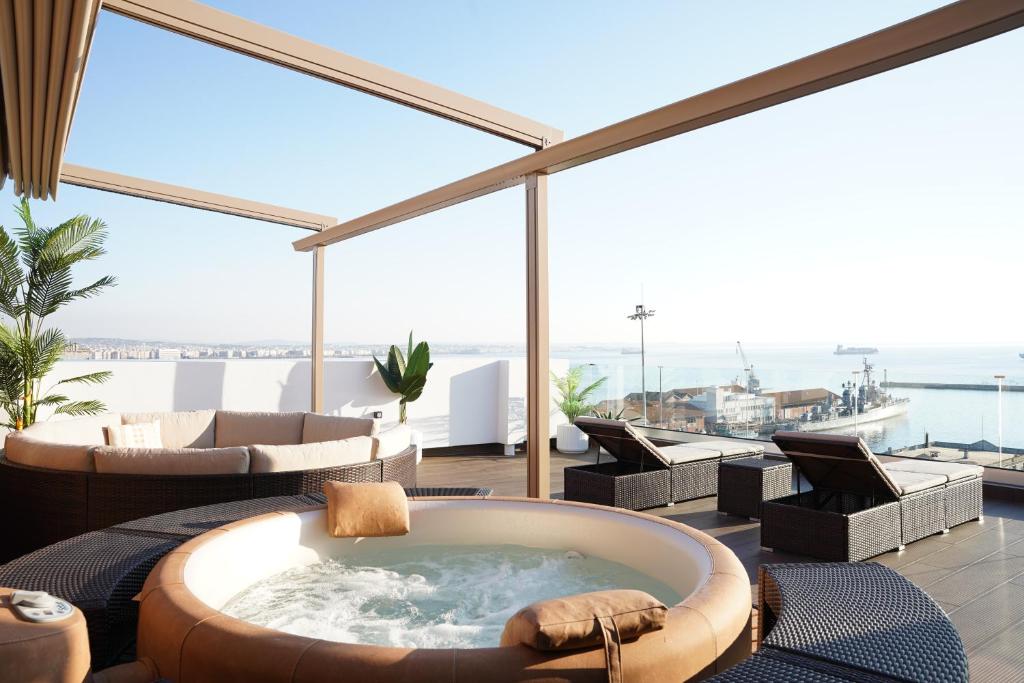 ABOVE premium rooftop suite, Thessaloniki – Updated 2024 Prices