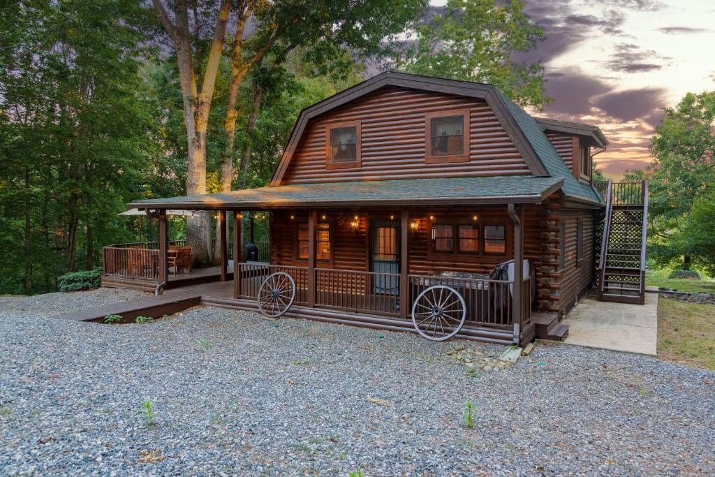 Luxury 5BDR Retreat Log Cabin w Horses 40, Weaverville (updated prices ...