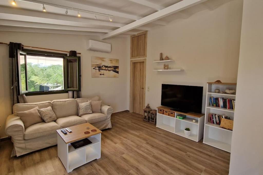 George's Country Guesthouse, Gythio (updated prices 2025)