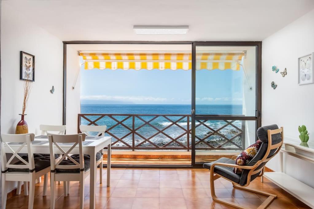 Neptuno Oceanfront apartment, Puerto de Santiago (updated prices 2025)