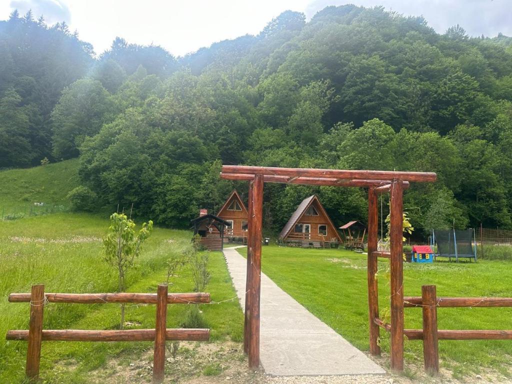 Cabanutze Satic, Rucăr (updated prices 2025)