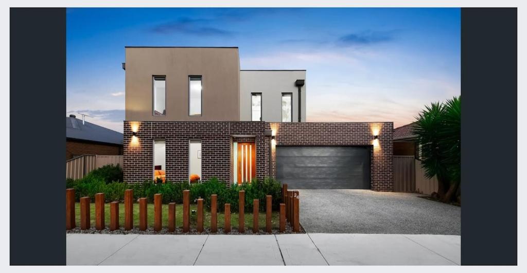 Modern Masterpiece Beautiful St Albans 4BR Home, Ardeer (updated prices ...