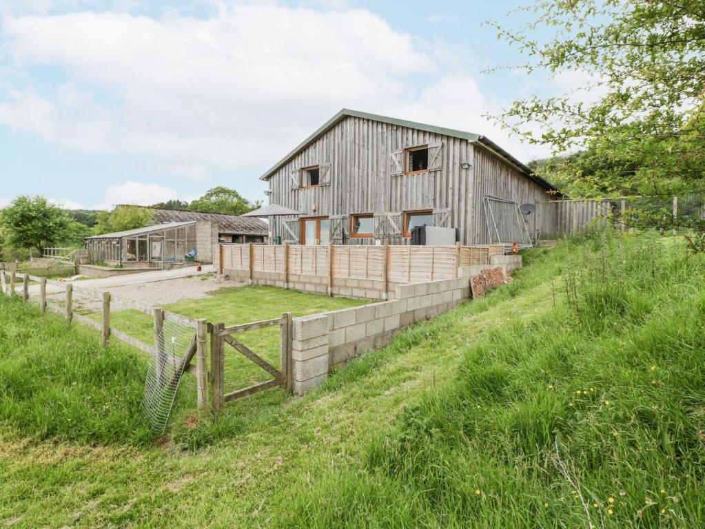 Top Lodge, Llanvair Discoed (updated prices 2026)
