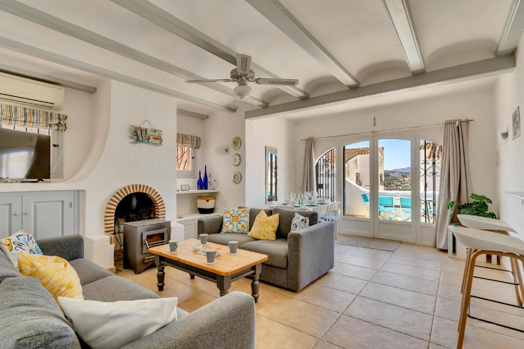 Casa Finnia by Aldertons, Benitachell (updated prices 2025)