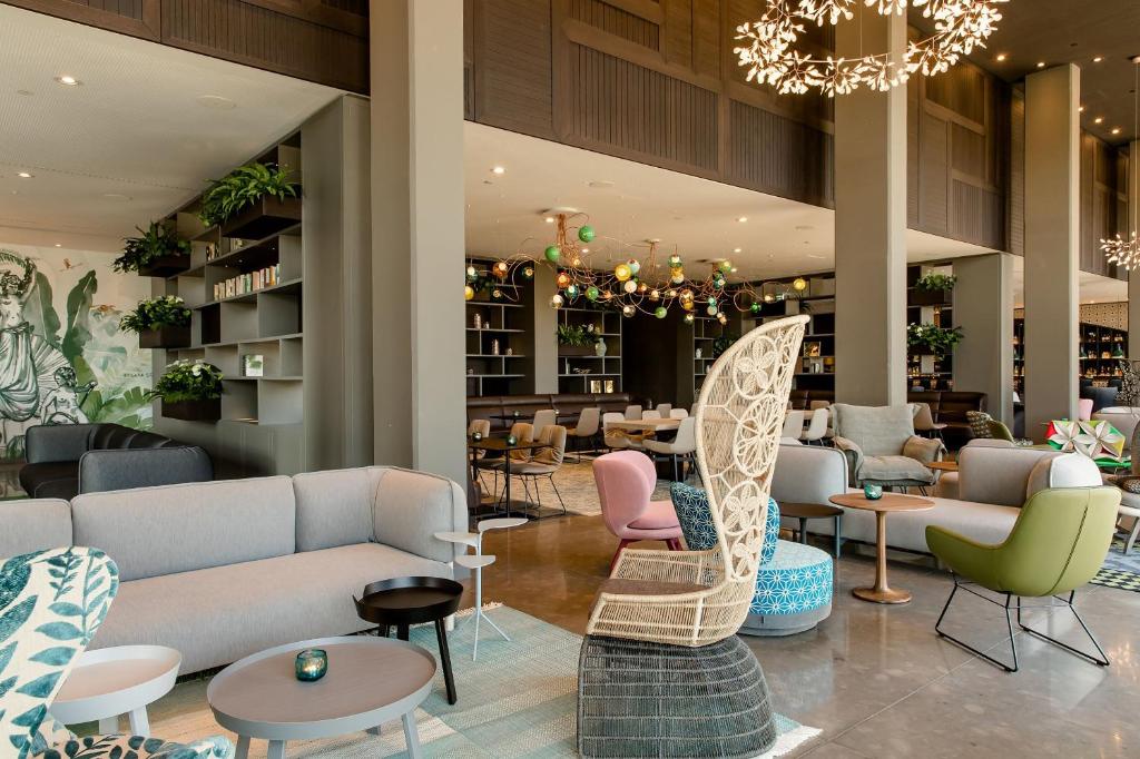 Motel One Barcelona-Ciutadella, Barcelona (updated prices 2025)