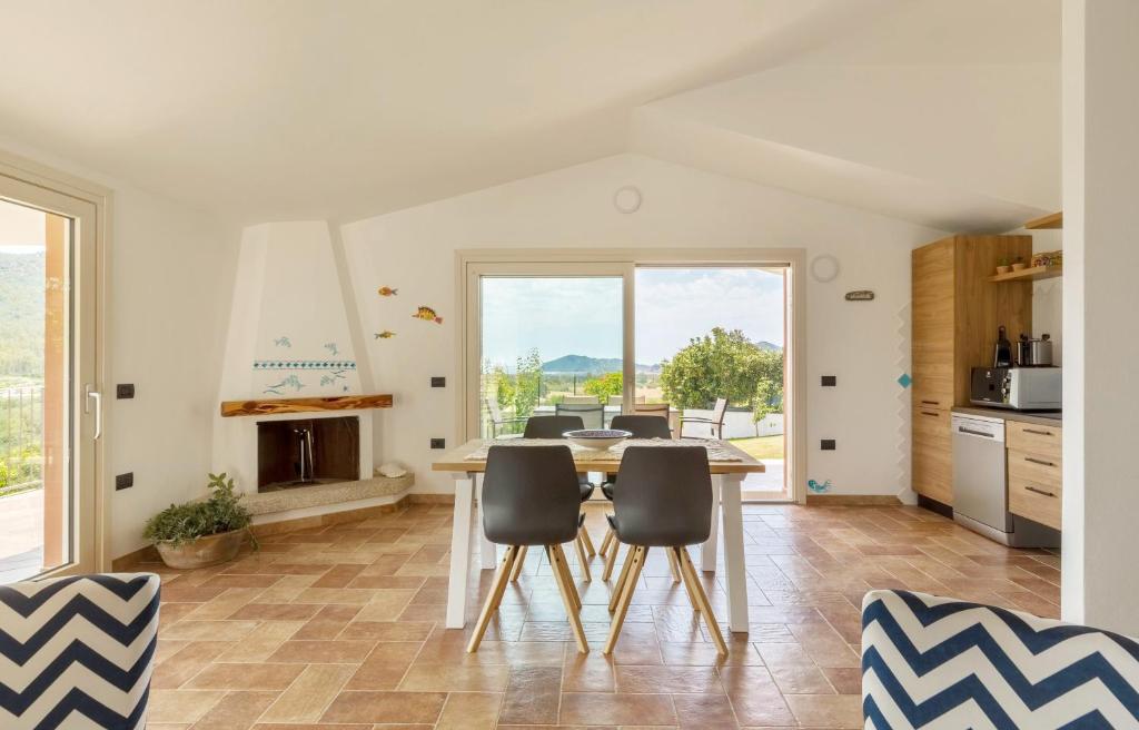 Villa Stefanina - Vista mare e giardino privato vicina alla spiaggia di ...