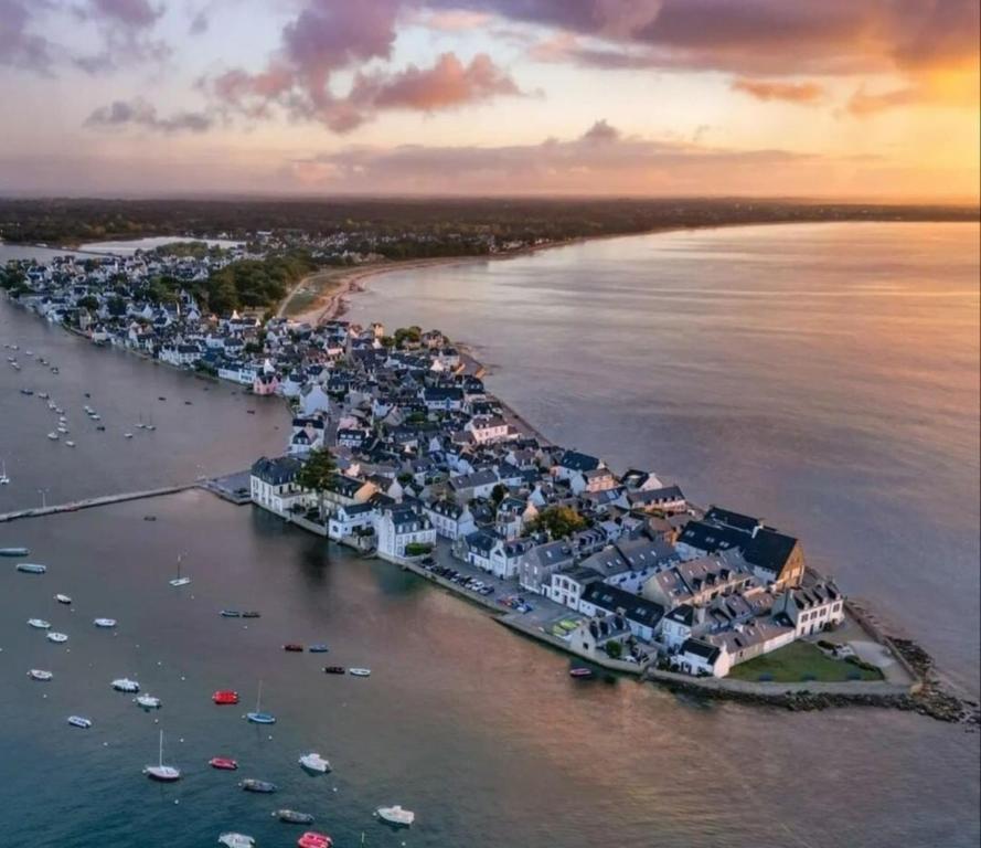 Maison sur le port de l'île Tudy, Île-Tudy (updated prices 2024)