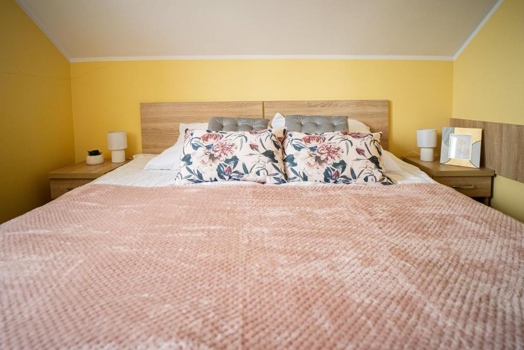 4 Pory Roku, Polańczyk (updated prices 2025)