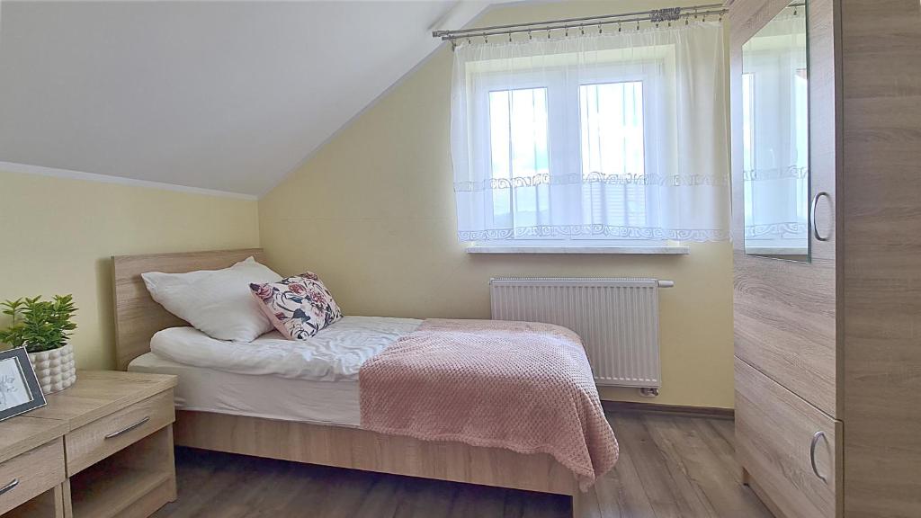 4 Pory Roku, Polańczyk (updated prices 2025)