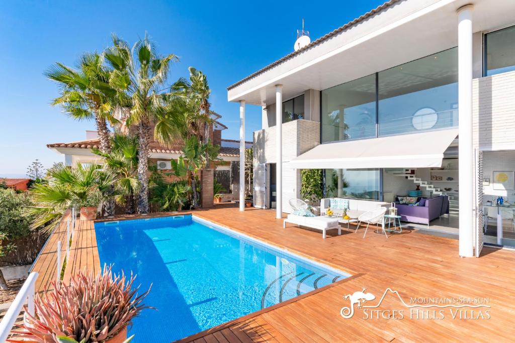 Super Villa Oasis Fab Sea and Sitges View with Private Pool and Air ...