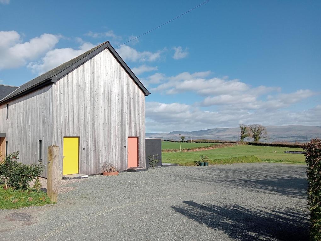 The Slow House Apartments, Llandefalle, Brecon (updated prices 2026)