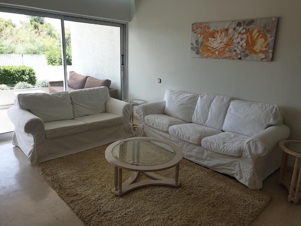Vouliagmeni Kavouri Beach front, Athens (updated prices 2026)