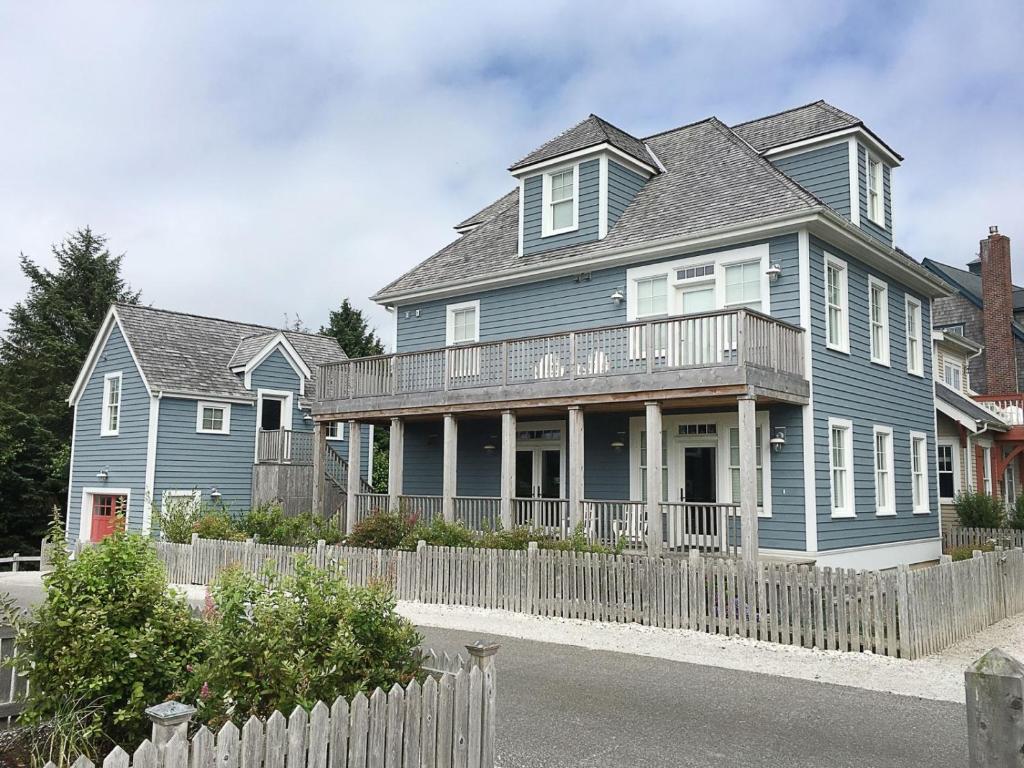 Blue Lantern Cottage by Seabrook Hospitality, Pacific Beach (updated ...