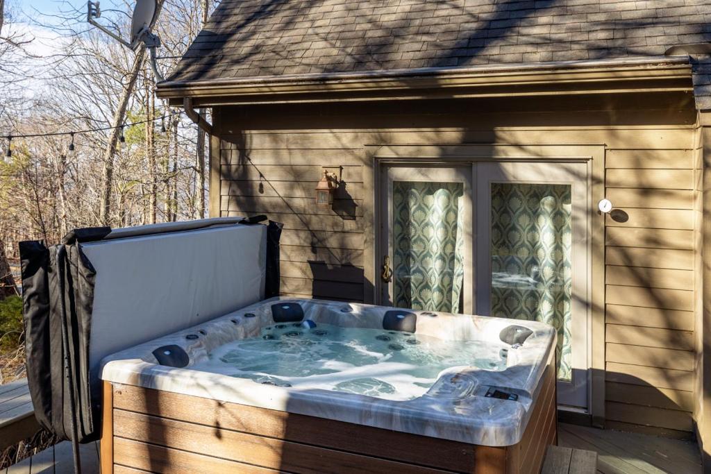 Wintergreen Springjacuzzifirepitpool Access, Mount Torry Furnace ...