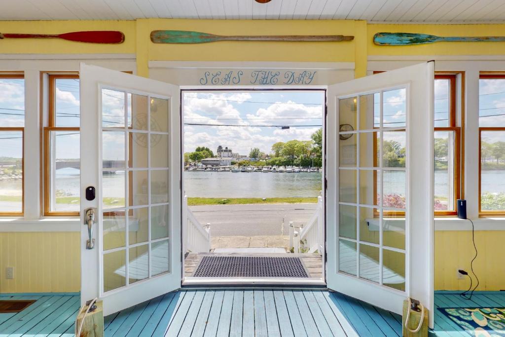 Waterside Beach House, Wareham (updated prices 2025)