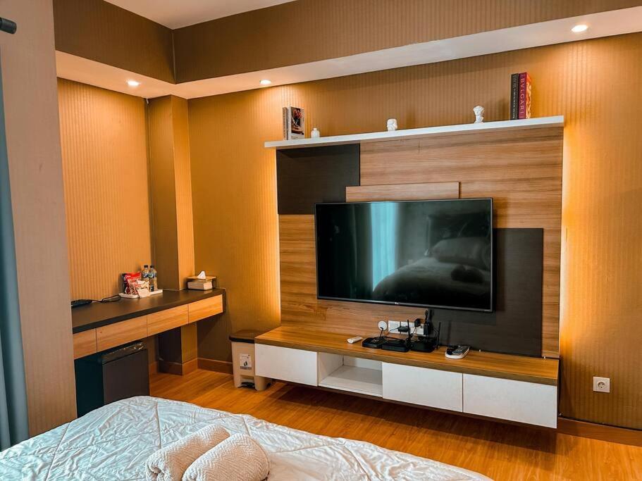 Comfy room at Atria Residences, Tangerang (updated prices 2026)