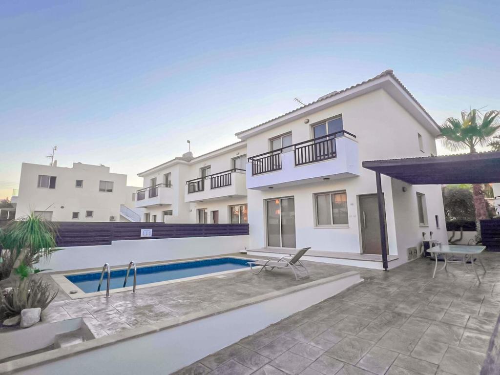 Villa Thalassa Polyxenia, Protaras (updated prices 2025)