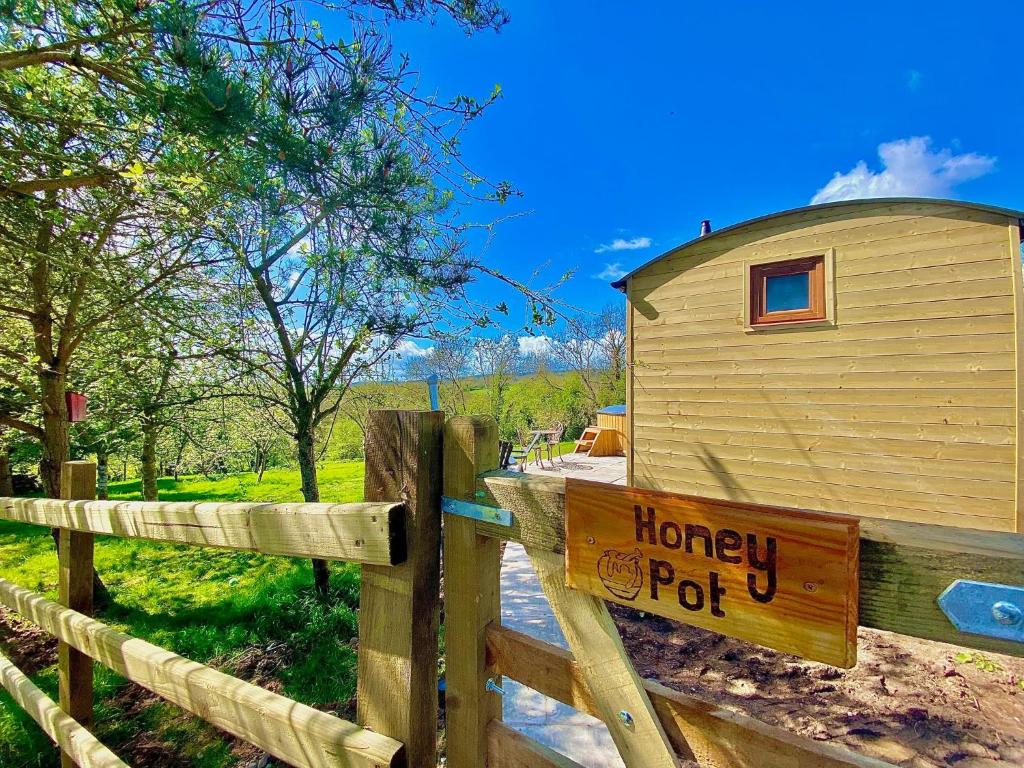 Scenic Retreat, Shepherd Hut, Hot Tub & Firepit, Leominster (aktualisierte Preise für 2024)