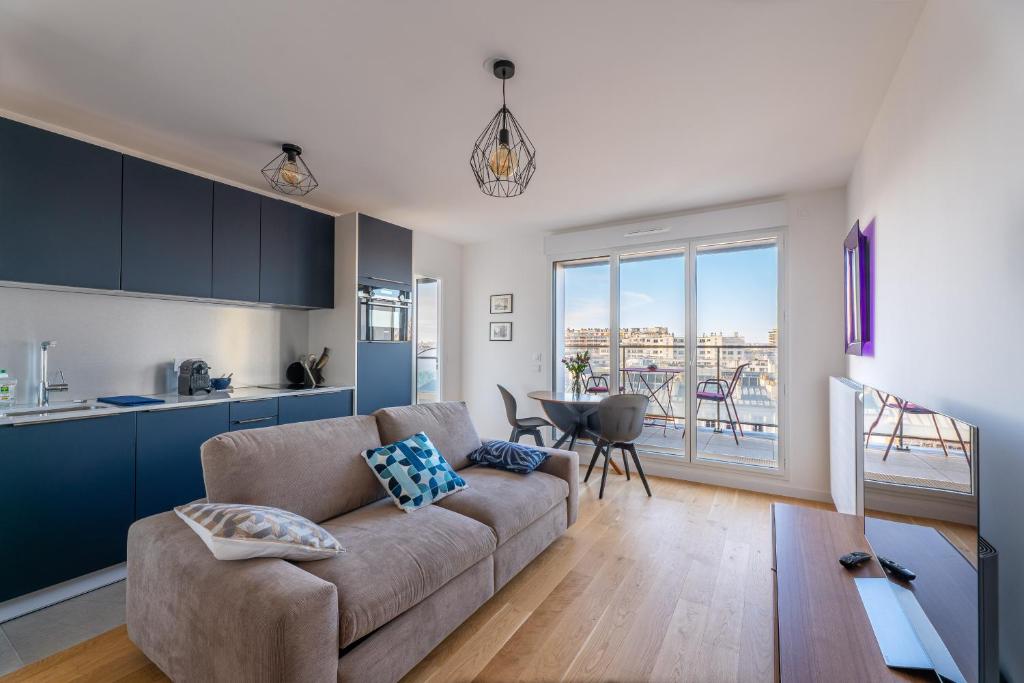 Elegant Flat with Terrace in the heart of Paris, Paris (updated prices ...