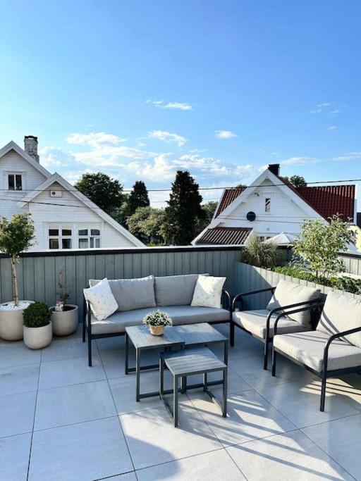 Sjarmerende og sentralt beliggende leilighet med stor ballkong på ...