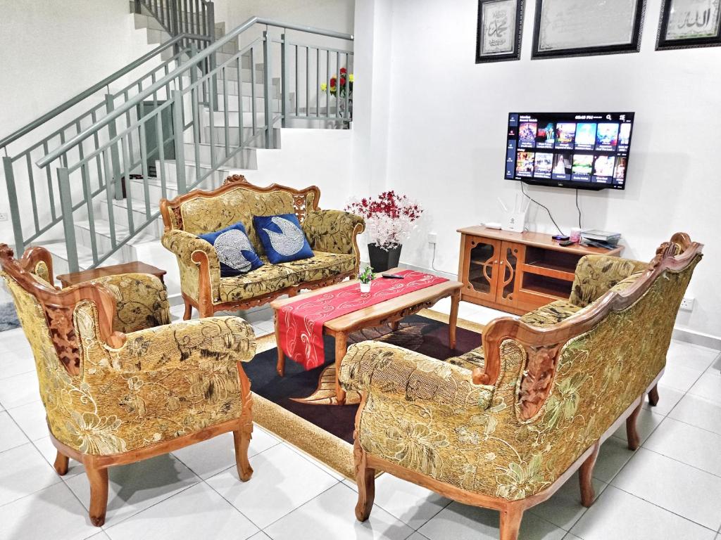 Q'Sarah Homestay Tanjong Minyak Melaka Bandaraya Bersejarah, Kampong ...