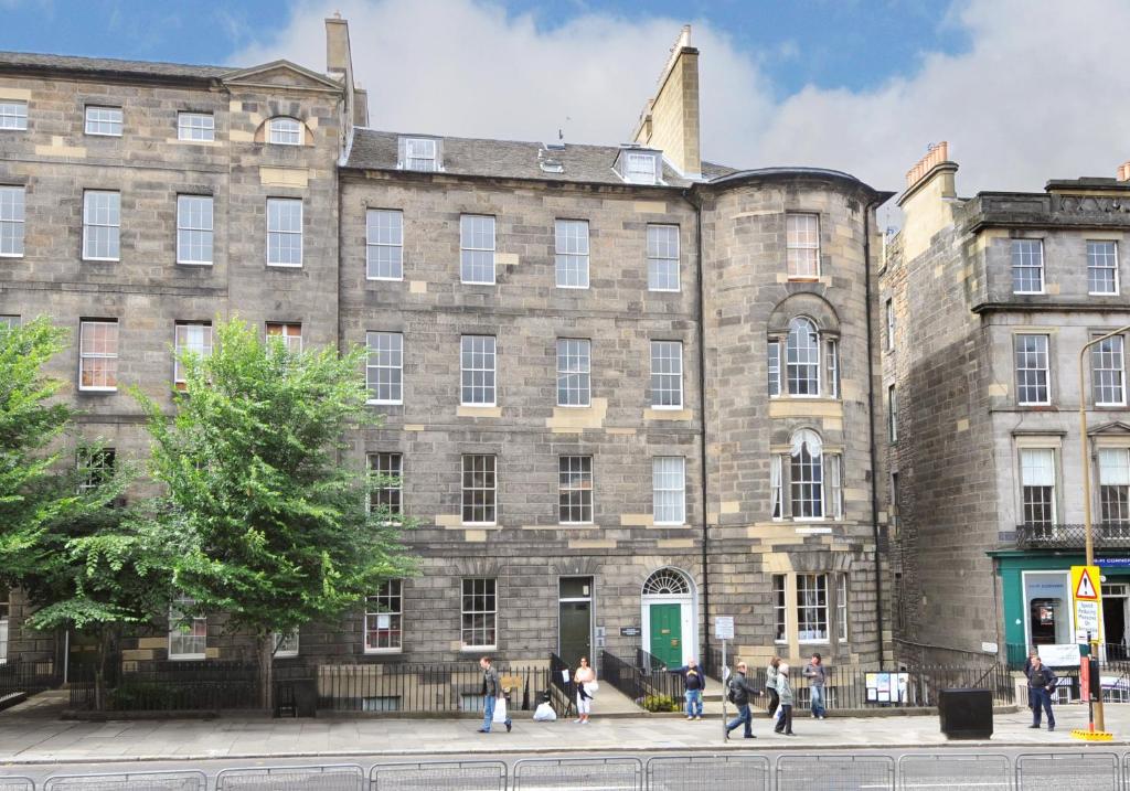Gayfield Square - 217, Edinburgh (updated prices 2026)