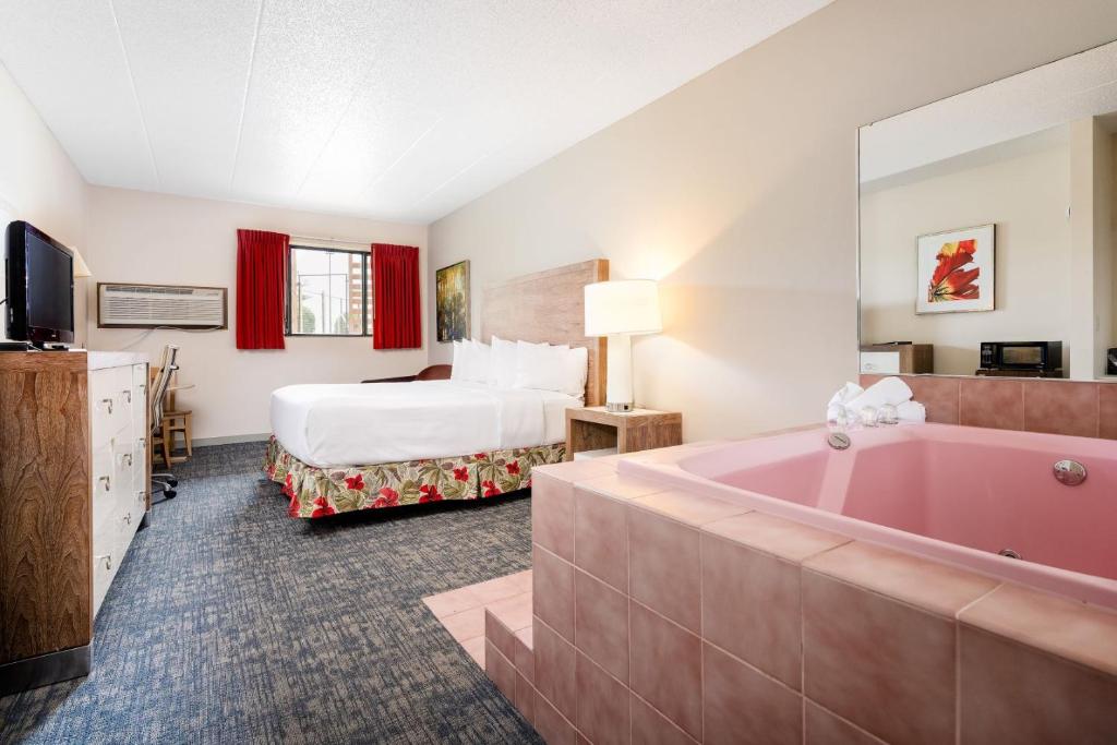 Aloha Beach Resort, Wisconsin Dells (updated prices 2025)
