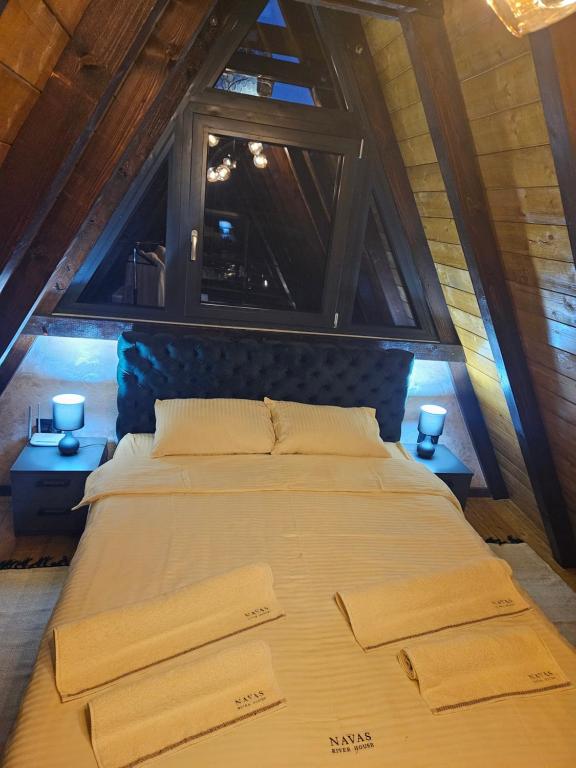 Navas River House, Poljane (updated prices 2025)