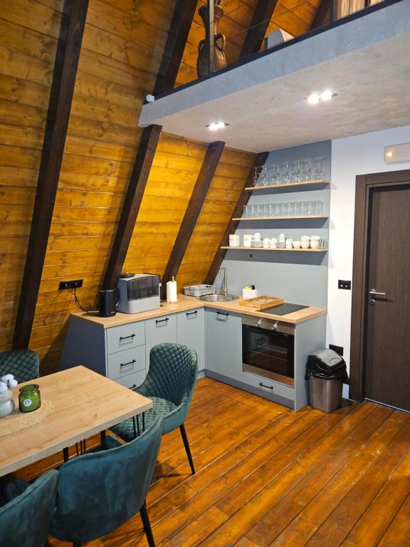 Navas River House, Poljane (updated prices 2025)