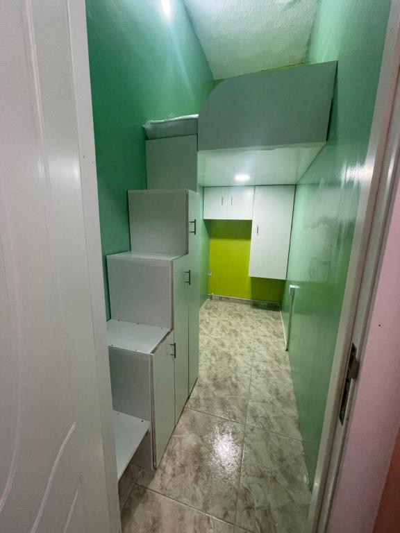 Single Loft room in Dubai's Prime Location, Dubai (preços atualizados ...