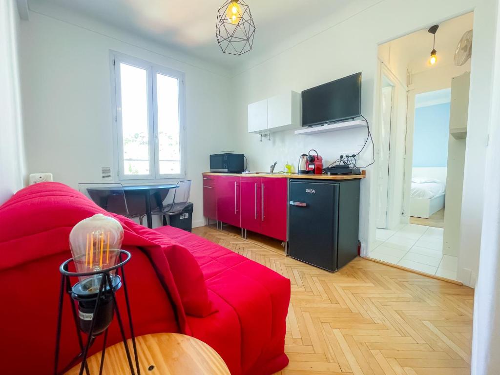 Gambetta, Nice (updated prices 2025)