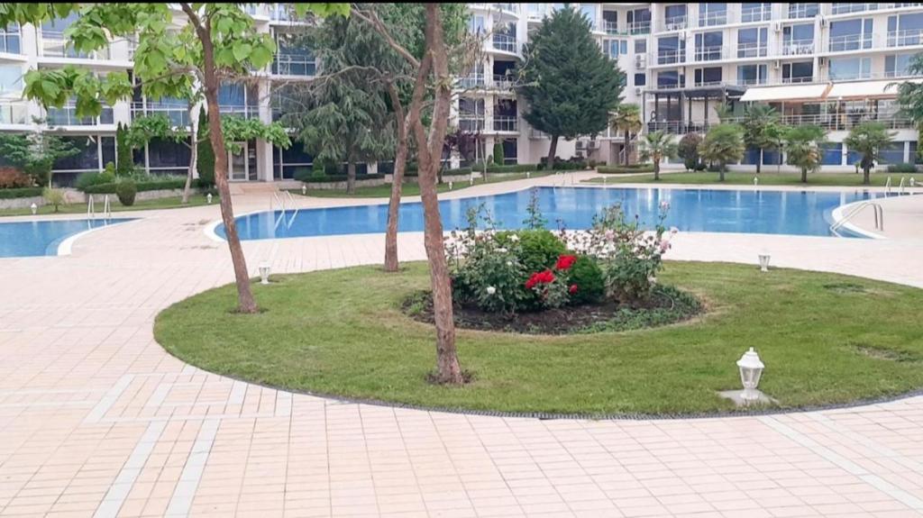 studio Atlantis D106, Burgas (posodobljene cene za leto 2024)
