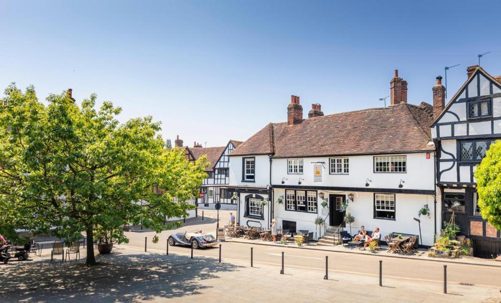 The Swan Inn, Midhurst (updated prices 2026)
