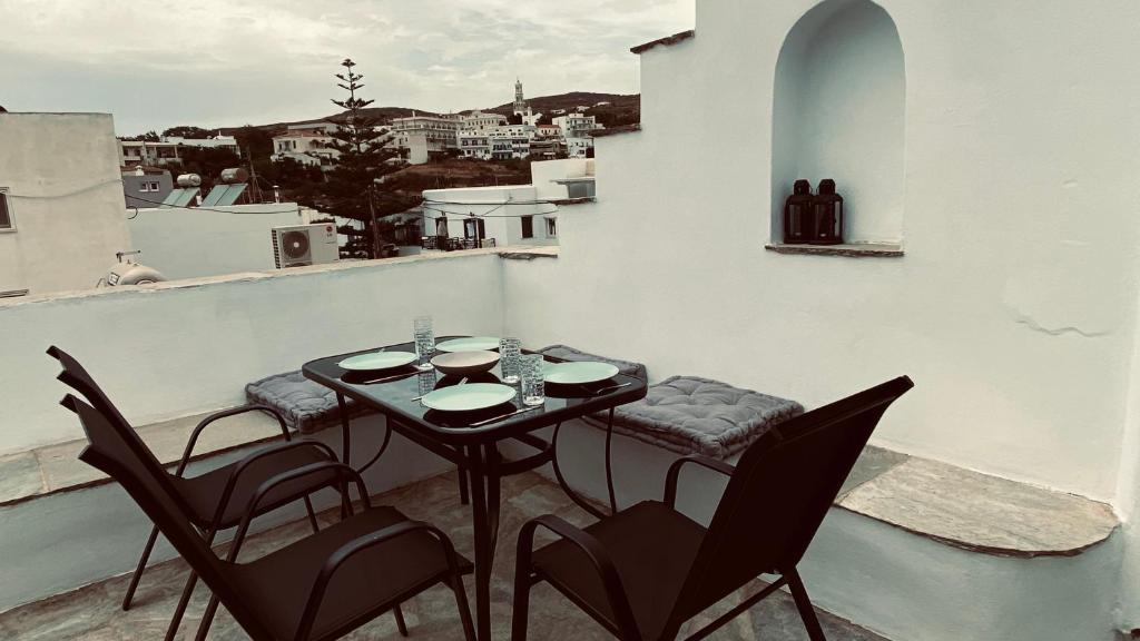 Tinos 4 person house in heart of Tinos Island, Tinos Town (updated ...