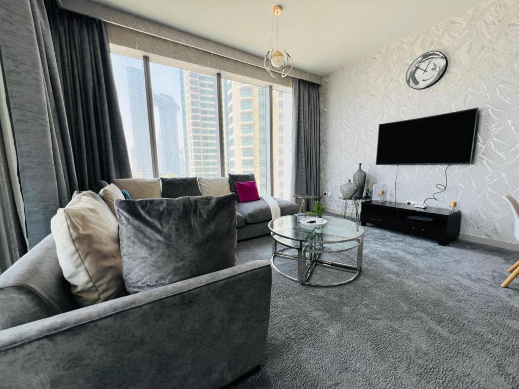 Sleek Cityscape 2BDR Apartment In Forte T1, Dubai – Updated 2024 Prices