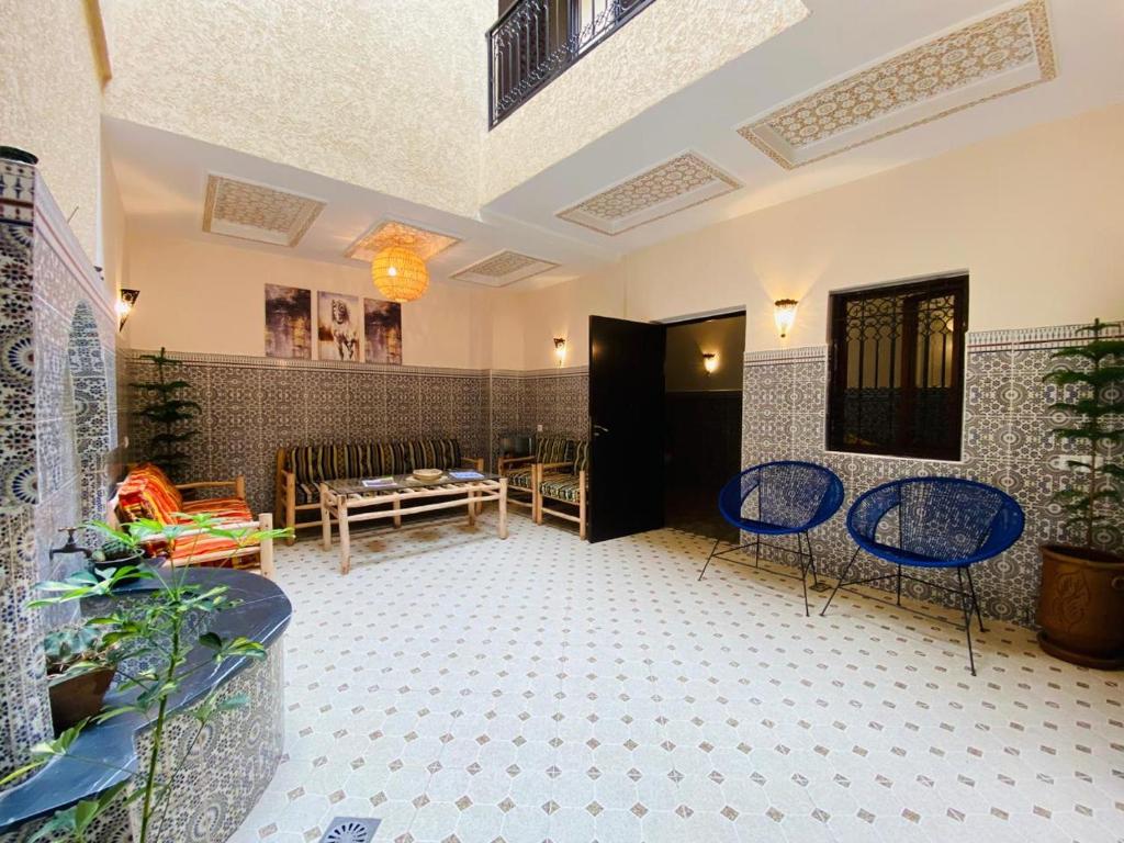 Private Riad 3ch Salon, Salon Cinéma, à Jemaa El Fna, Marrakesh ...