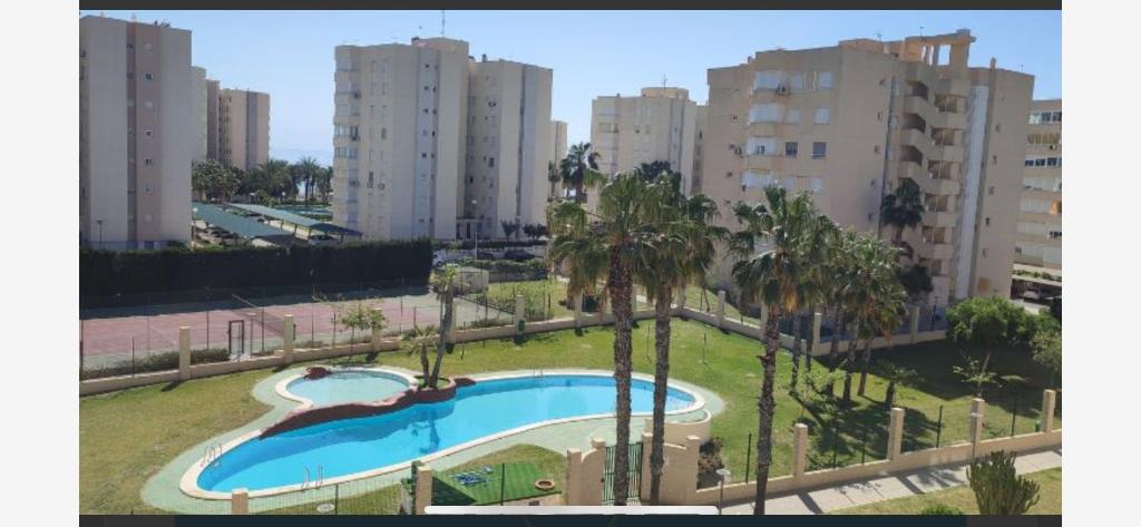 Apartamento segunda línea de playa con piscina, El Altet (updated ...