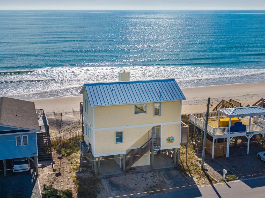 Sunflower Beach House, Surf City (updated prices 2026)