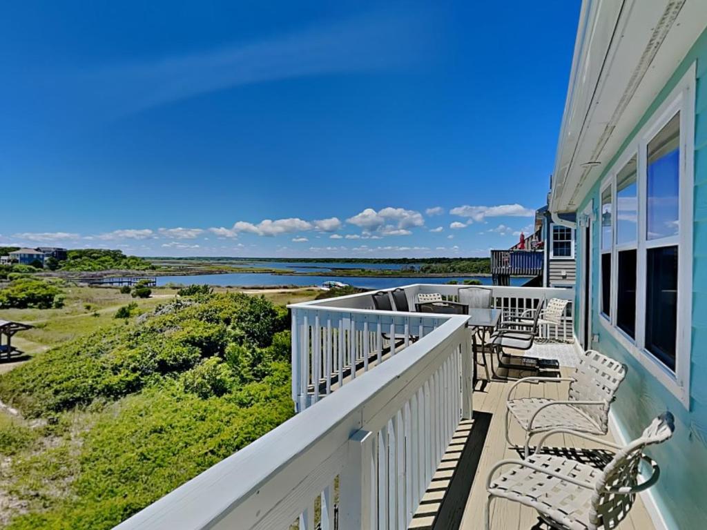 Sunset Retreat, North Topsail Beach (updated prices 2026)
