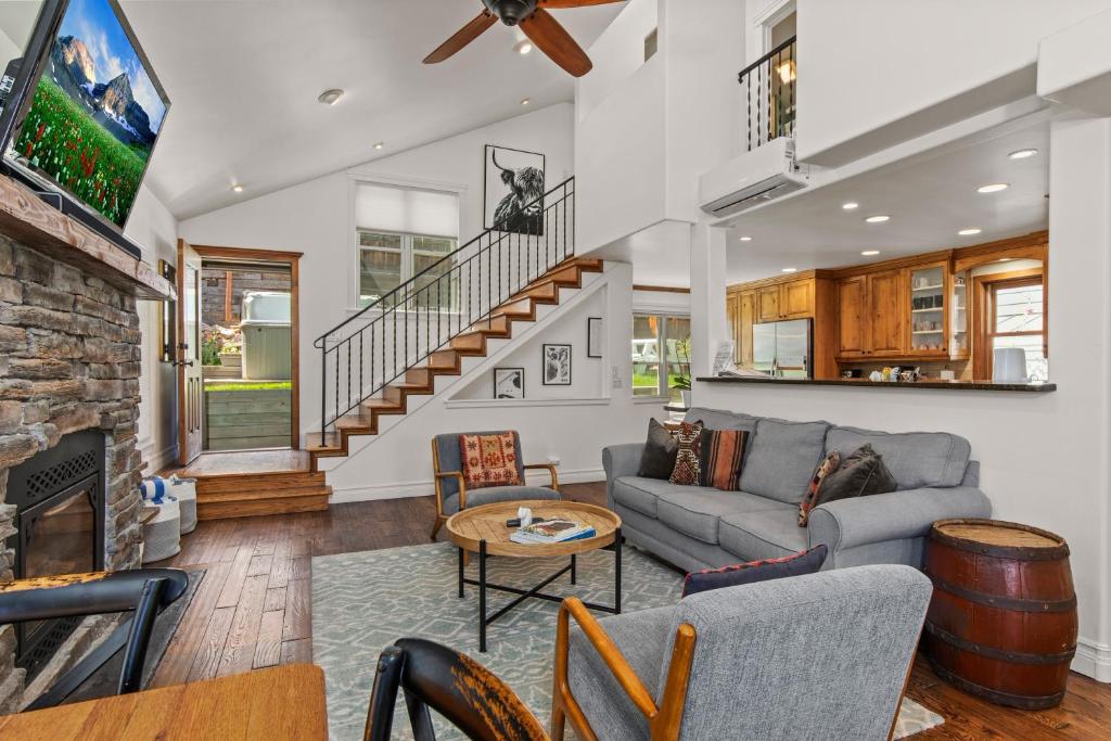 Central Location with Modern and Luxury Amenities! Park City Old Town ...