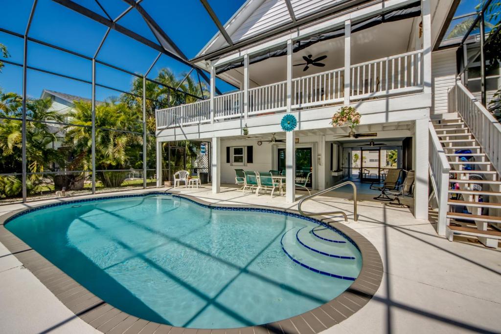 185 Dundee, Fort Myers Beach (updated prices 2026)