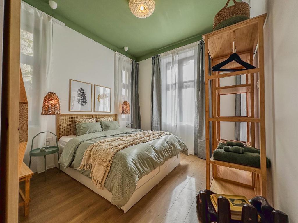 Bohemian Hideaway Historic Center Sofia Parking, Sofia (updated prices ...