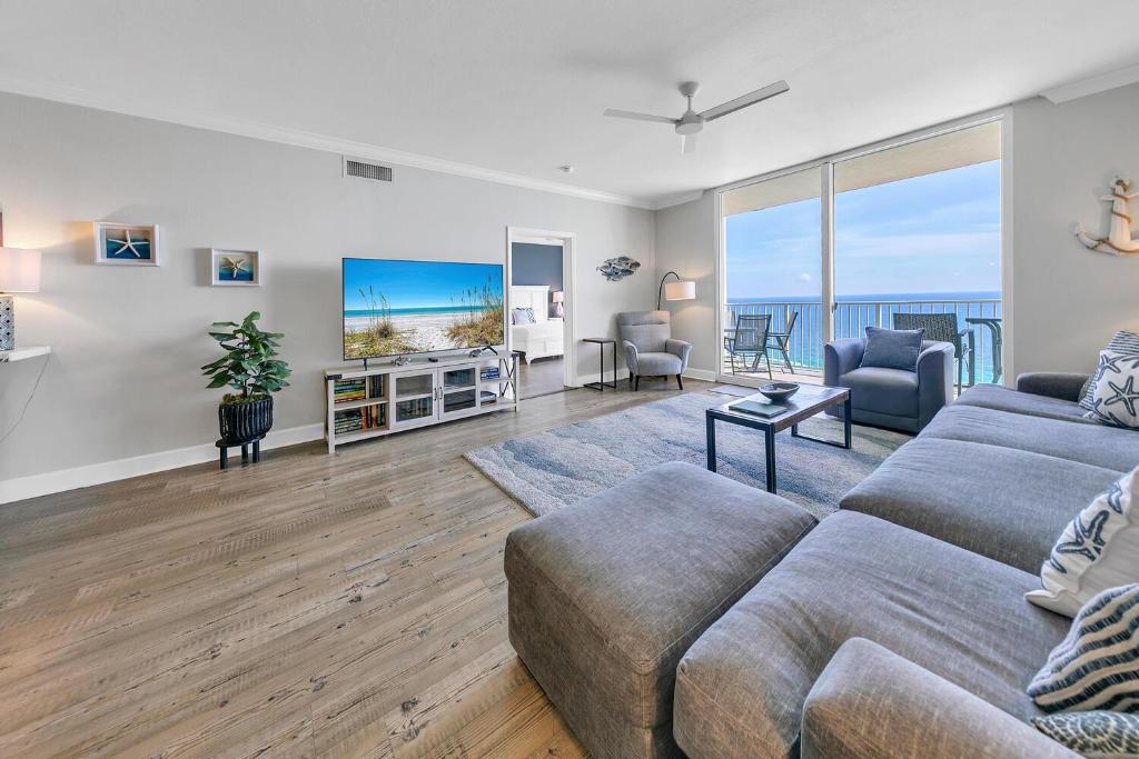 Tidewater 1802, Panama City Beach (updated prices 2025)