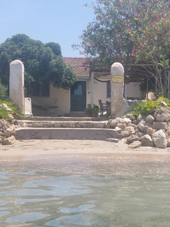 Home Maro, Lefkímmi (updated prices 2026)