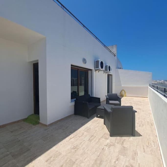 Rooftop - Vue mer - Plage - TGV, Tangier (updated prices 2025)