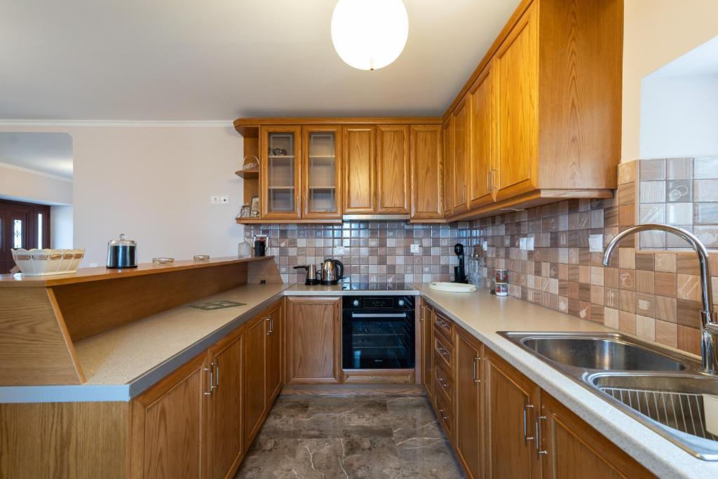 Popi s house, Poúlithra (updated prices 2025)