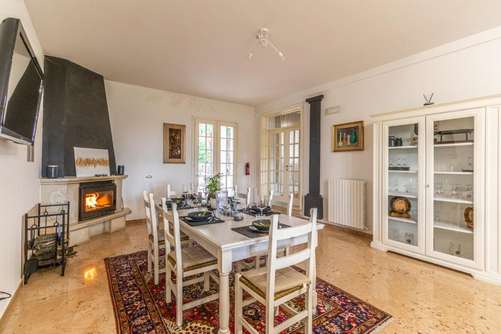 Villa Petrone - Luxury Home tra Bologna e Modena - Wi-Fi, Biliardo ...