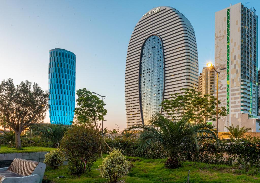 Serenity Oasis with Sea View by AESTHAVEN, Batumi (updated prices 2025)