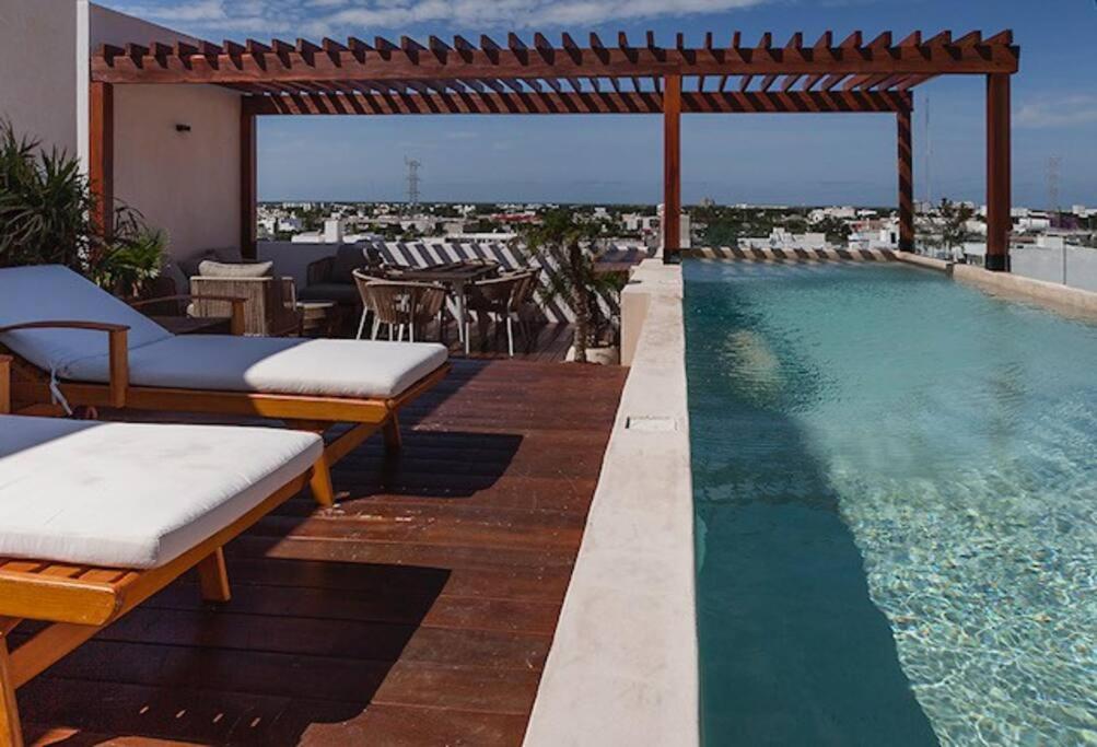 Beachside haven Modern 2BR condo, with rooftop pool, Playa del Carmen ...